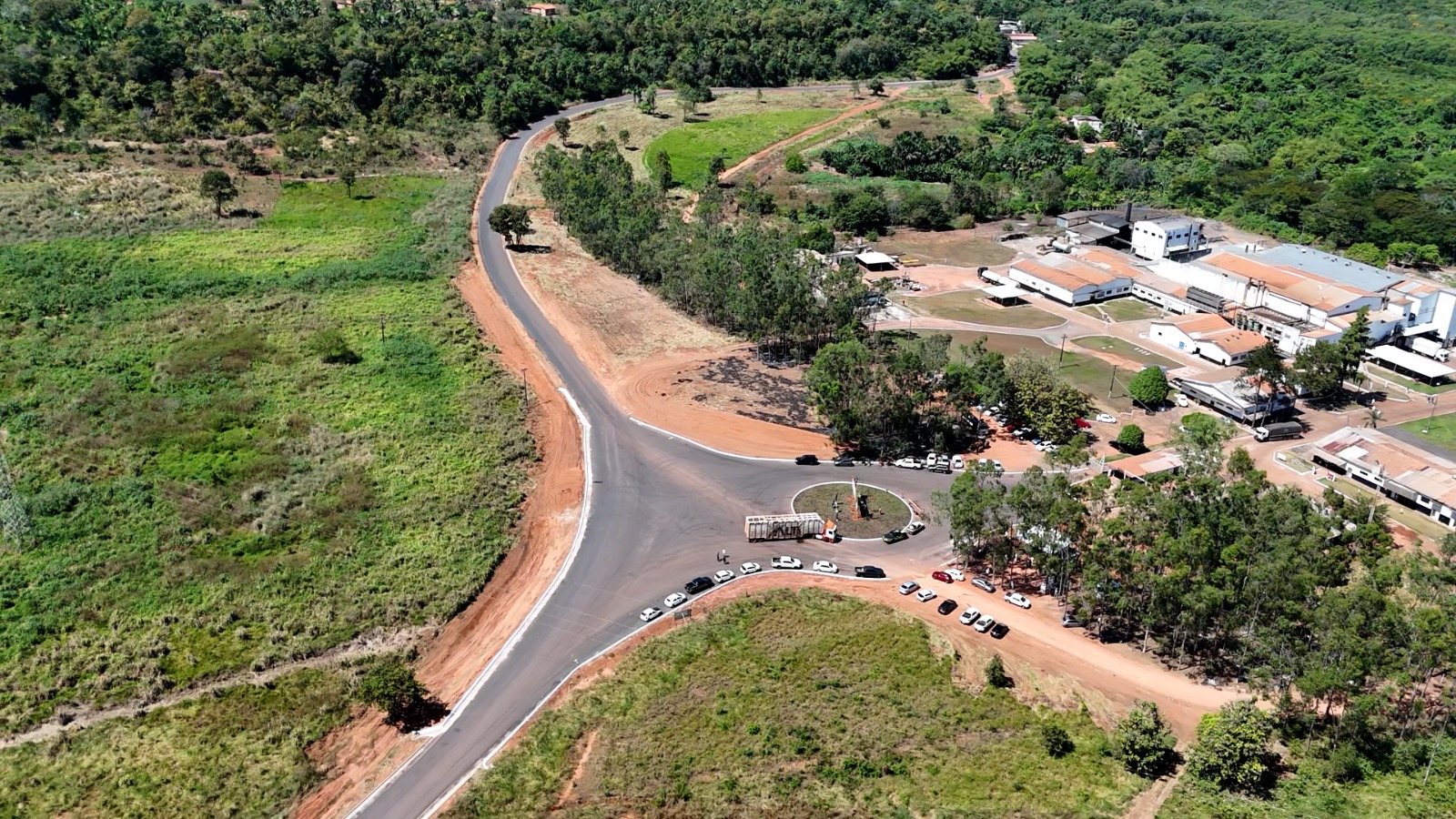 Wagner entrega pavimentação de avenida, ruas, novas vias e ponte no ...